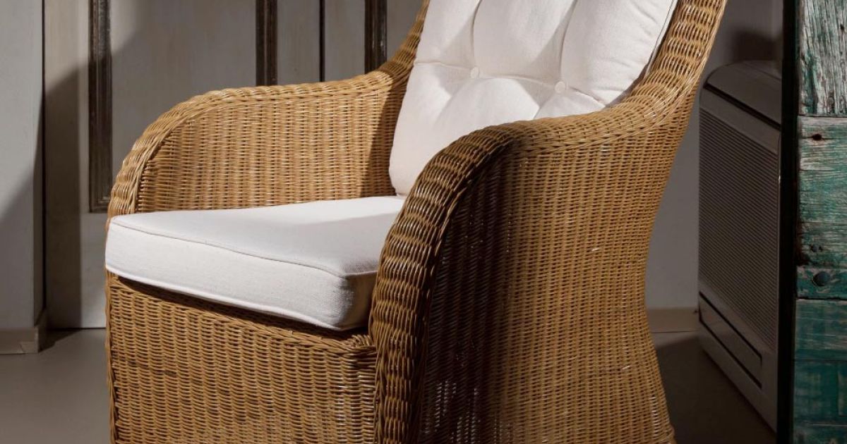 Outdoor-Korbsessel mit Kissen