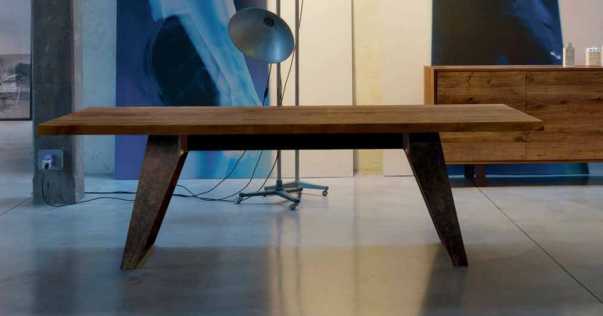 Tisch aus massivem natürlichem Erlenholz, modernes Design, Antonio